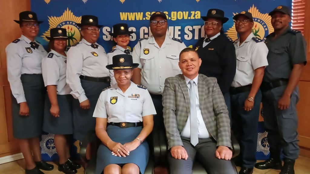 Noord- Kaapse provinsiale kommissaris stel 3 nuwe stasiebevelvoerders ...